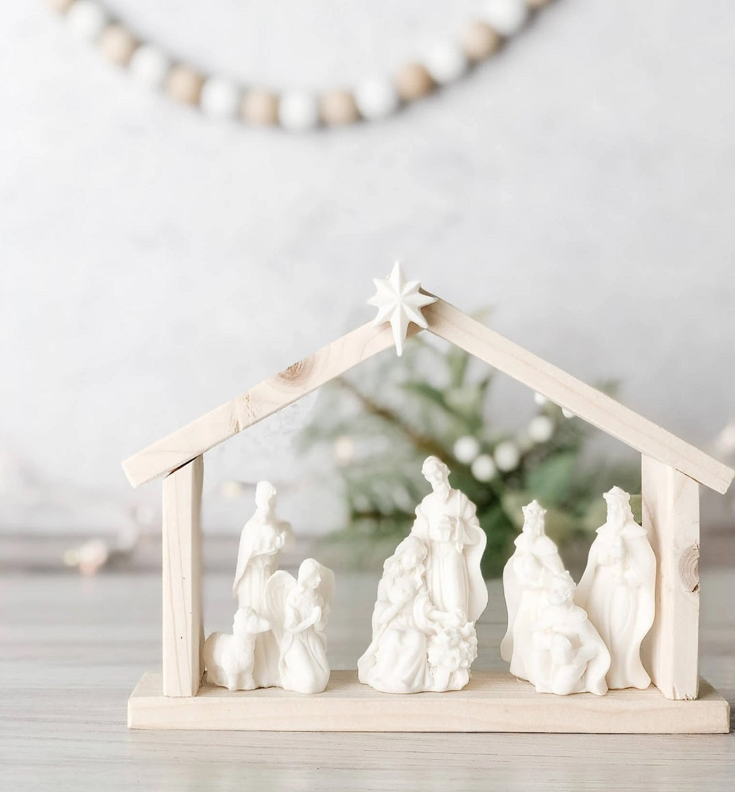 Catholic Nativity Sets - Christmas Figurine Scenes – House of Joppa